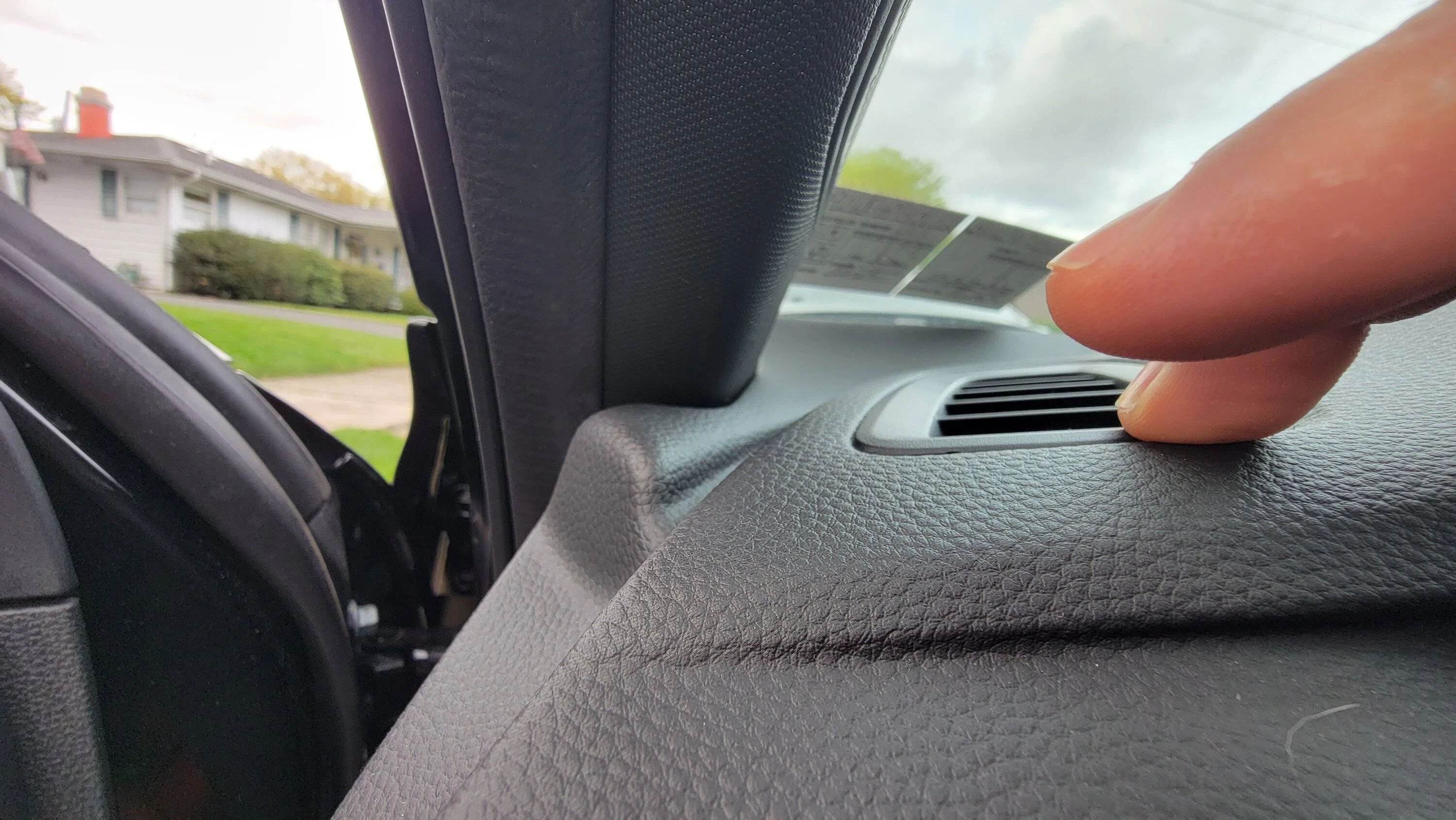 Loose Defrost Vent on Dash | IntegraForums - 2023+ Acura Integra & Type ...