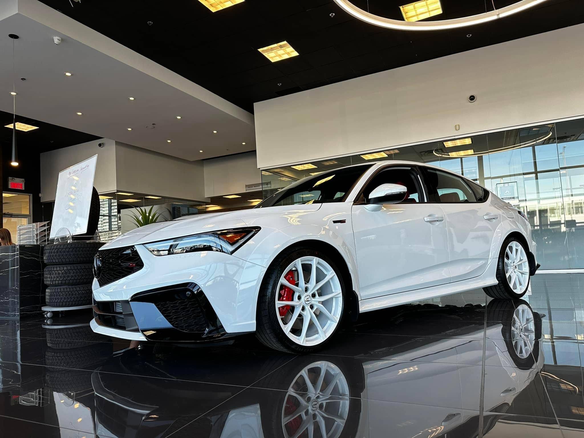 Stock wheels in white | IntegraForums - 2023+ Acura Integra & Type S ...