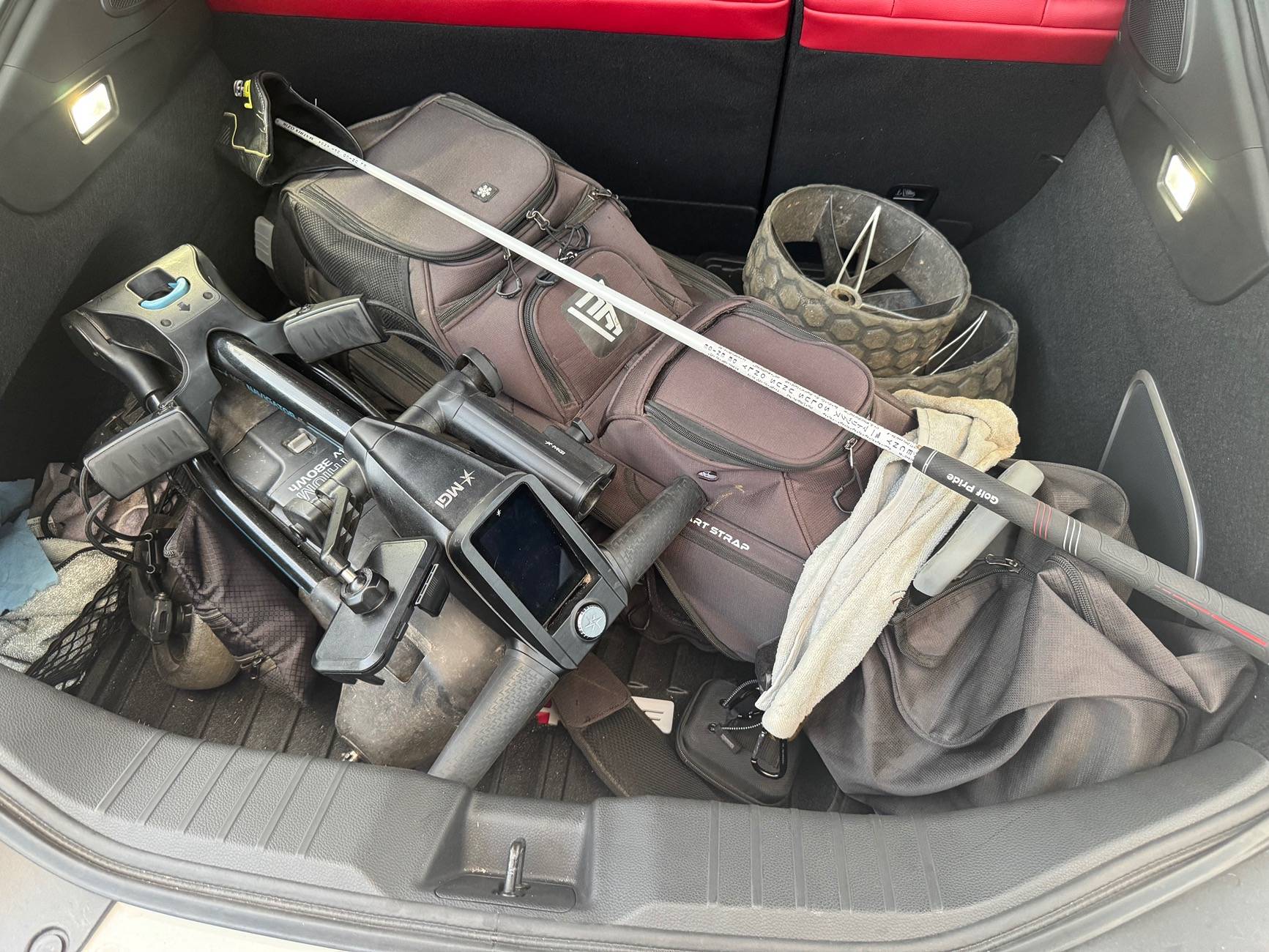 Golf Clubs test fit in Integra hatch / trunk (photo) | IntegraForums ...