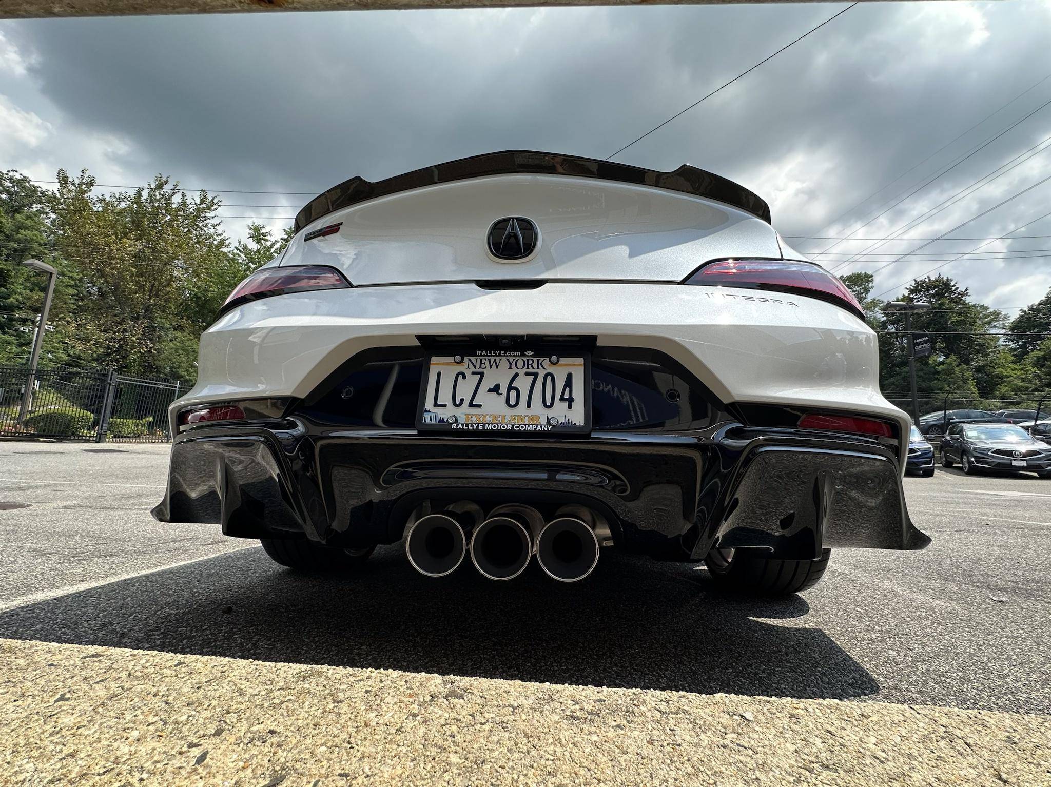 F/S: 2024 Acura Integra Type S White/Red 1,100 miles, Bronze wheels ...