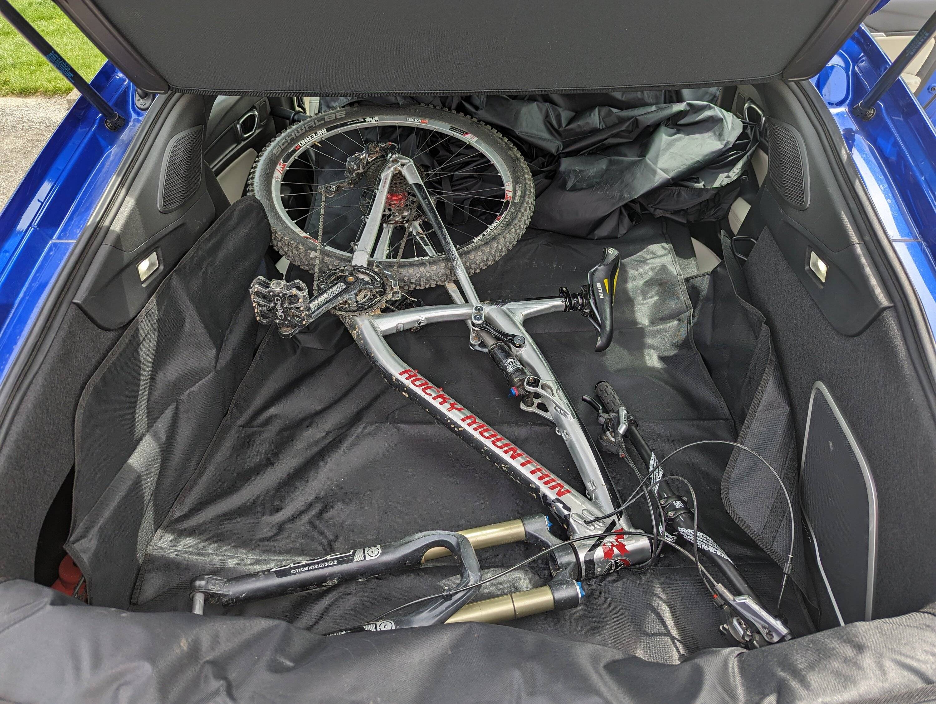 Mountain bike fits in cargo hatch / trunk | IntegraForums - 2023+ Acura ...